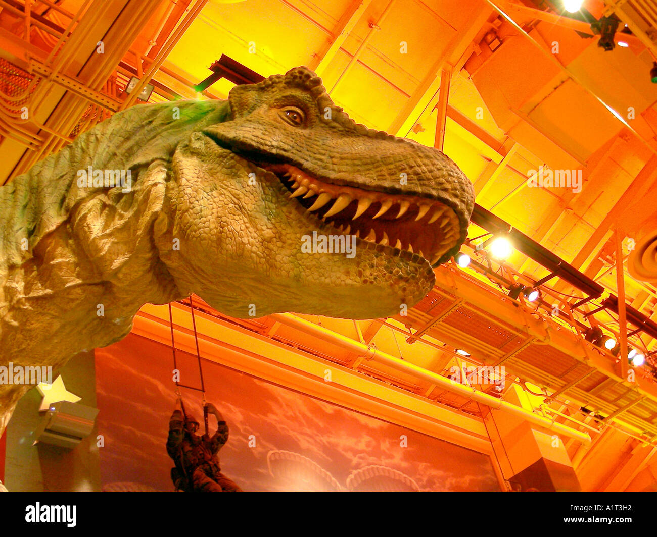 Robotic dinosaur hi-res stock photography and images - Alamy
