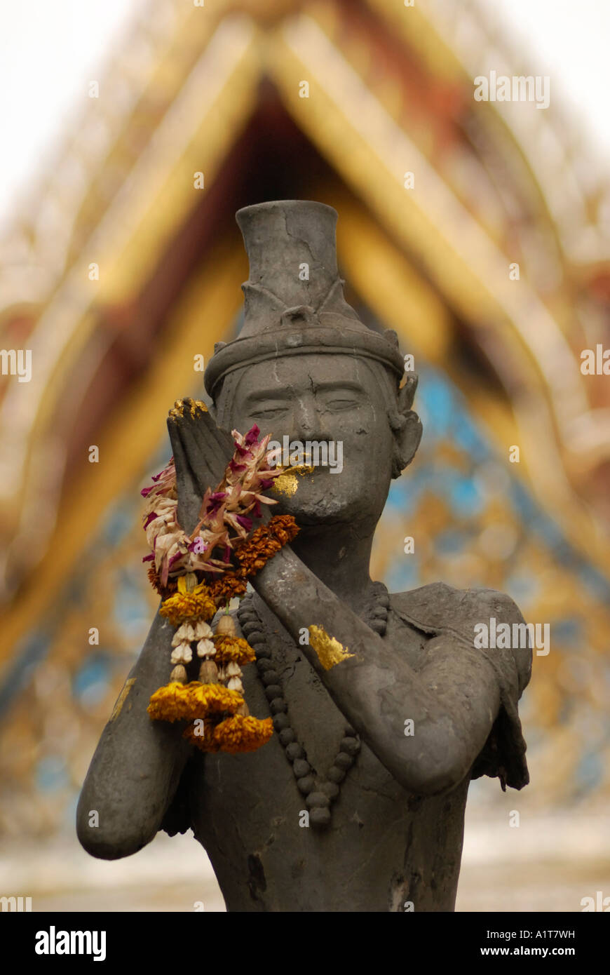 Statue temple in thailand hi-res stock photography and images - Alamy