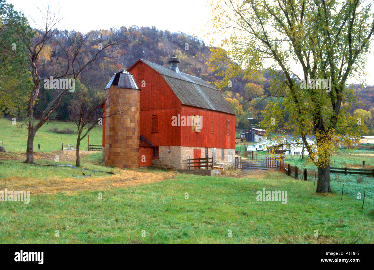 Barn and silo on a farm in the countryside. Nelson Wisconsin WI USA ...