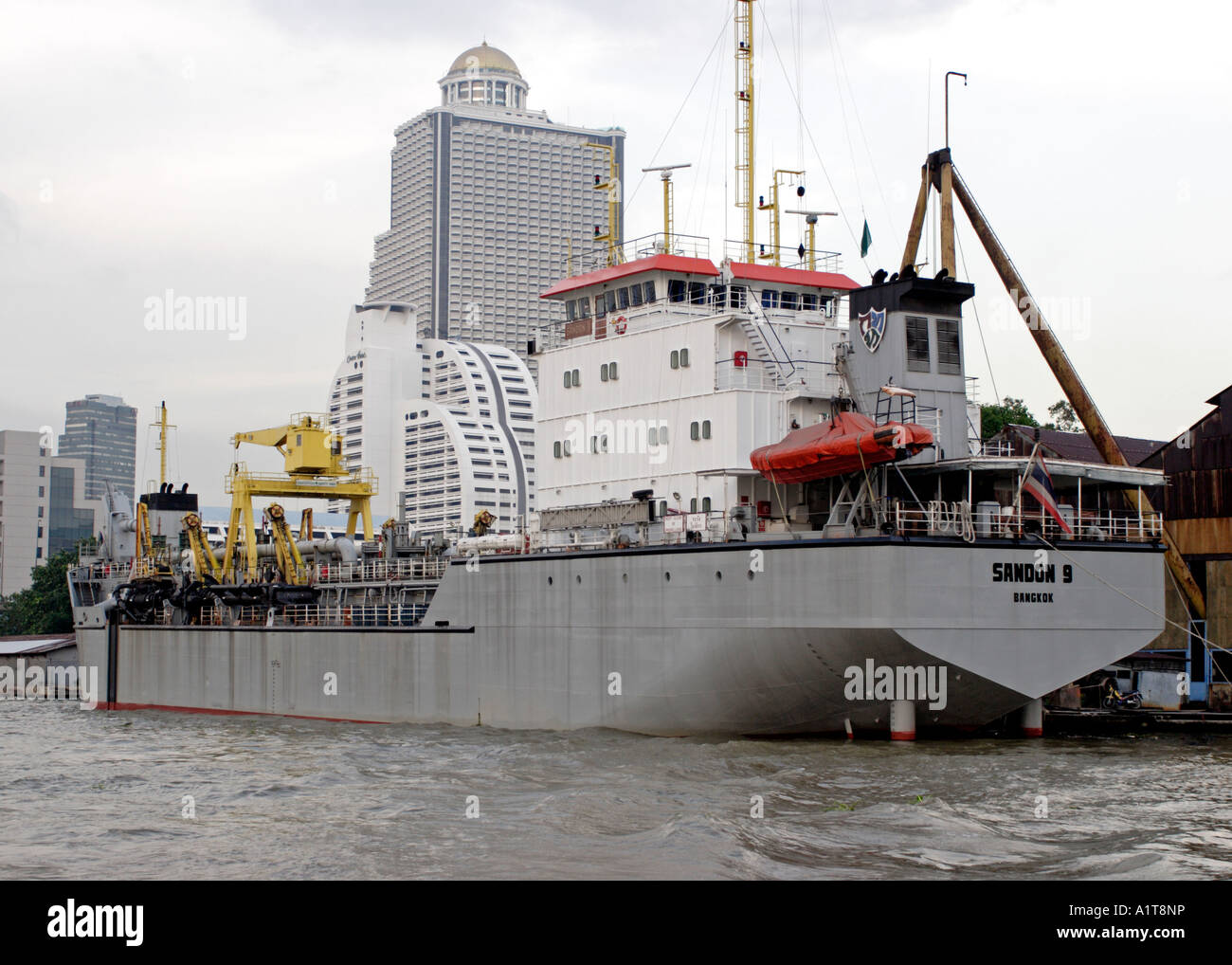 Big Barge on the Chao Phraya river in Bangkok Thailand Stock Photo - Alamy