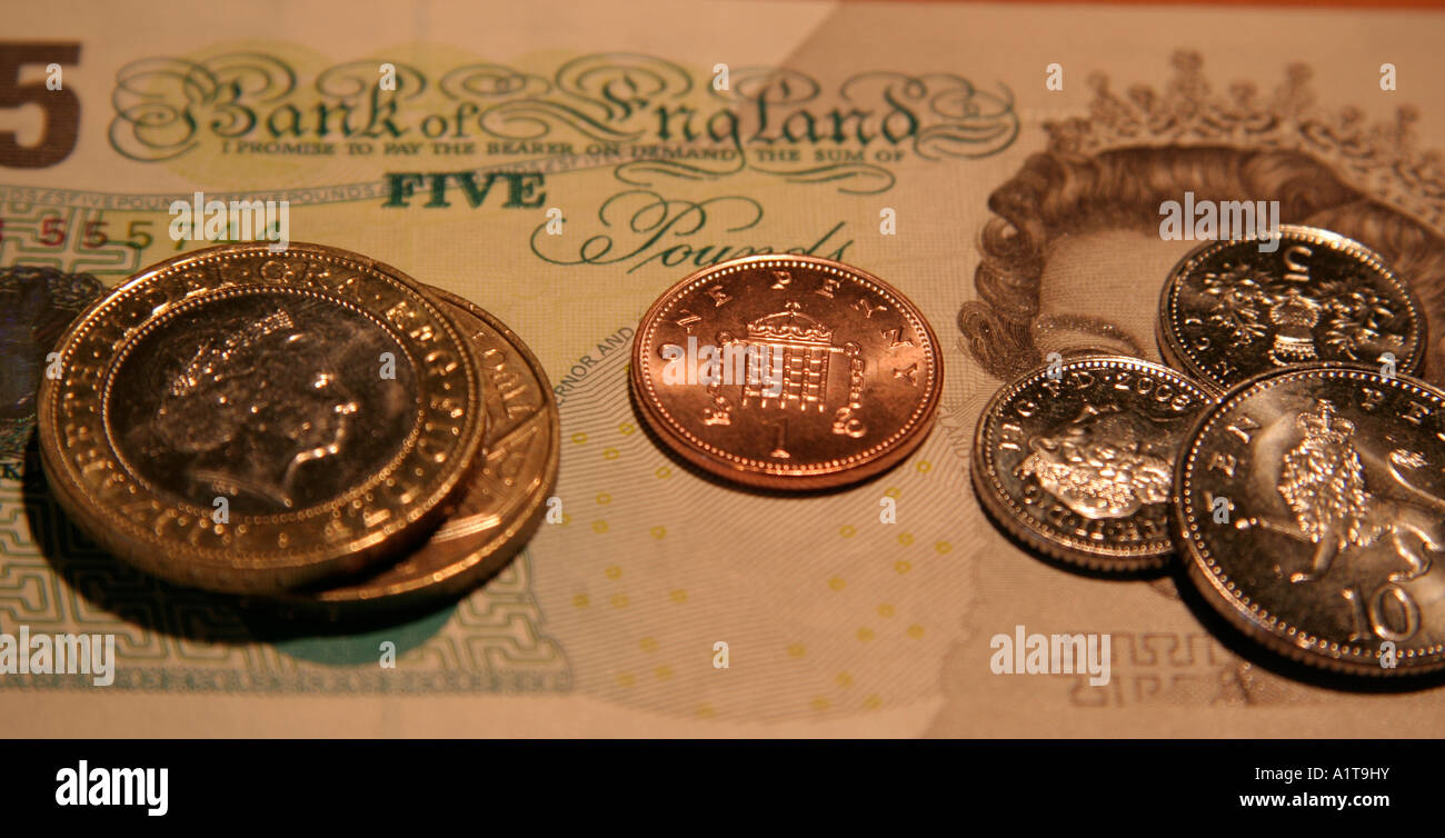 UK Currency - Pound Sterling Stock Photo - Alamy