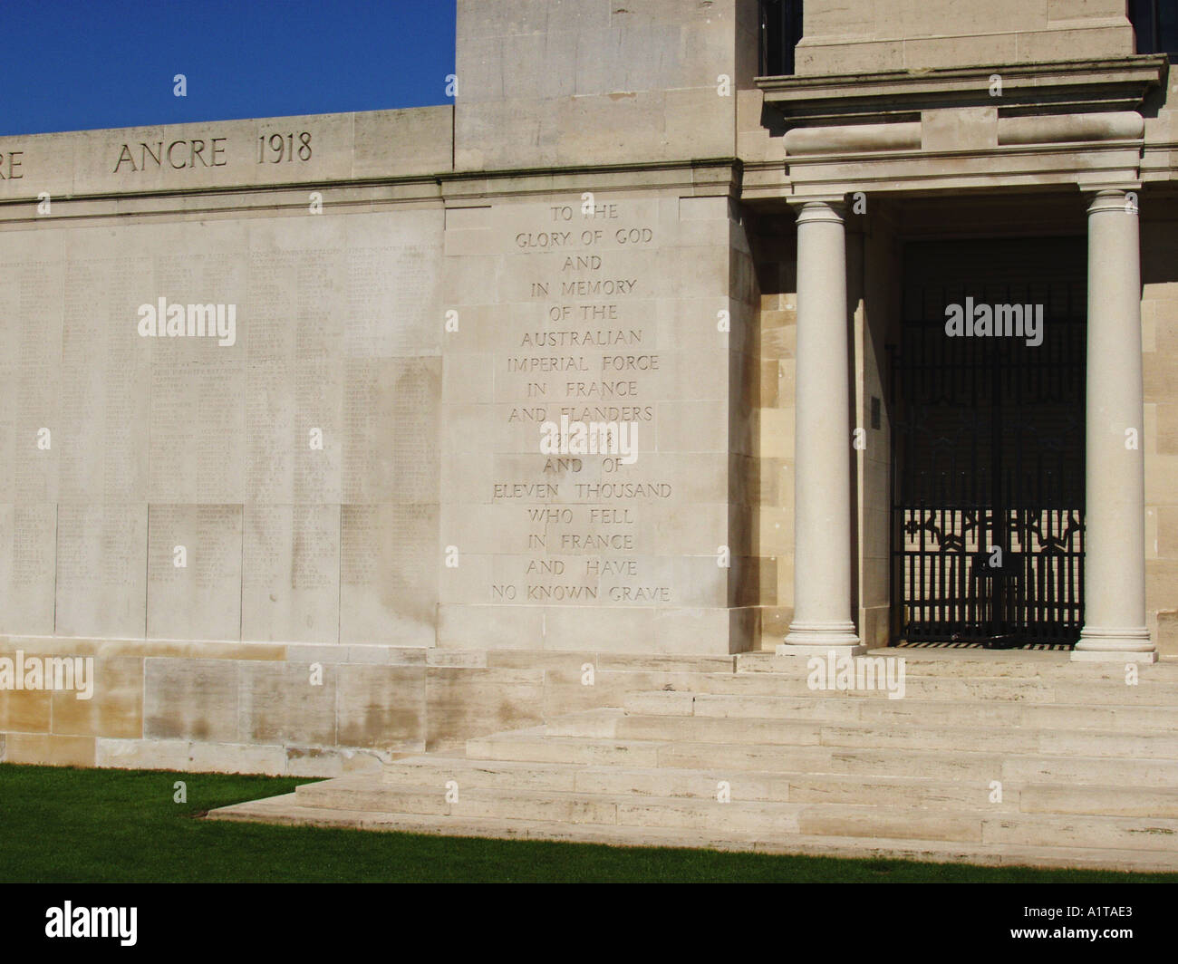 Australian National Memorial CWGC Military Cemetery Villers Bretonneux ...