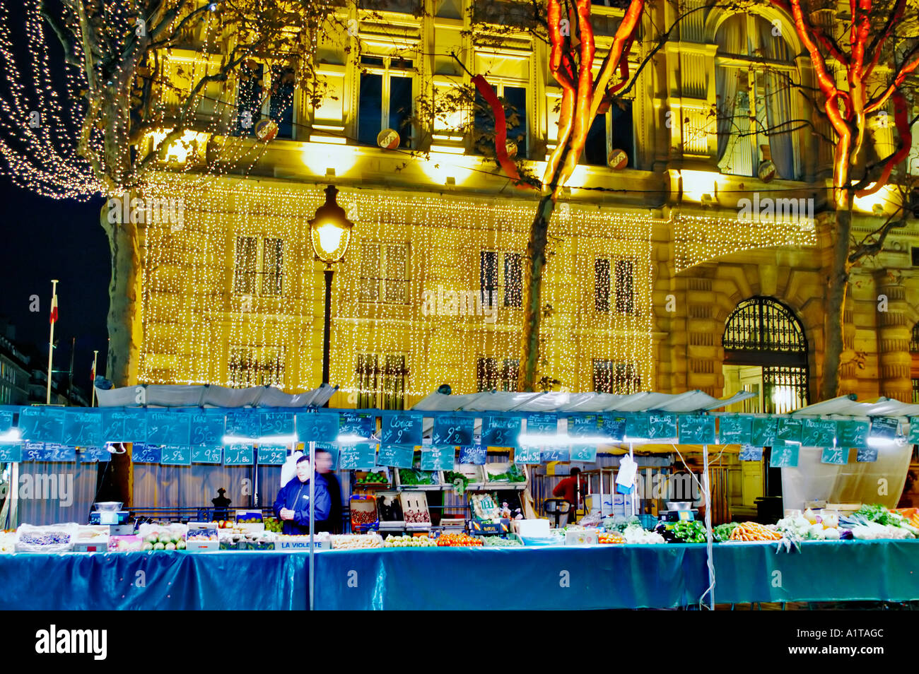 Night neighborhood to arrange hi-res stock photography and images - Alamy