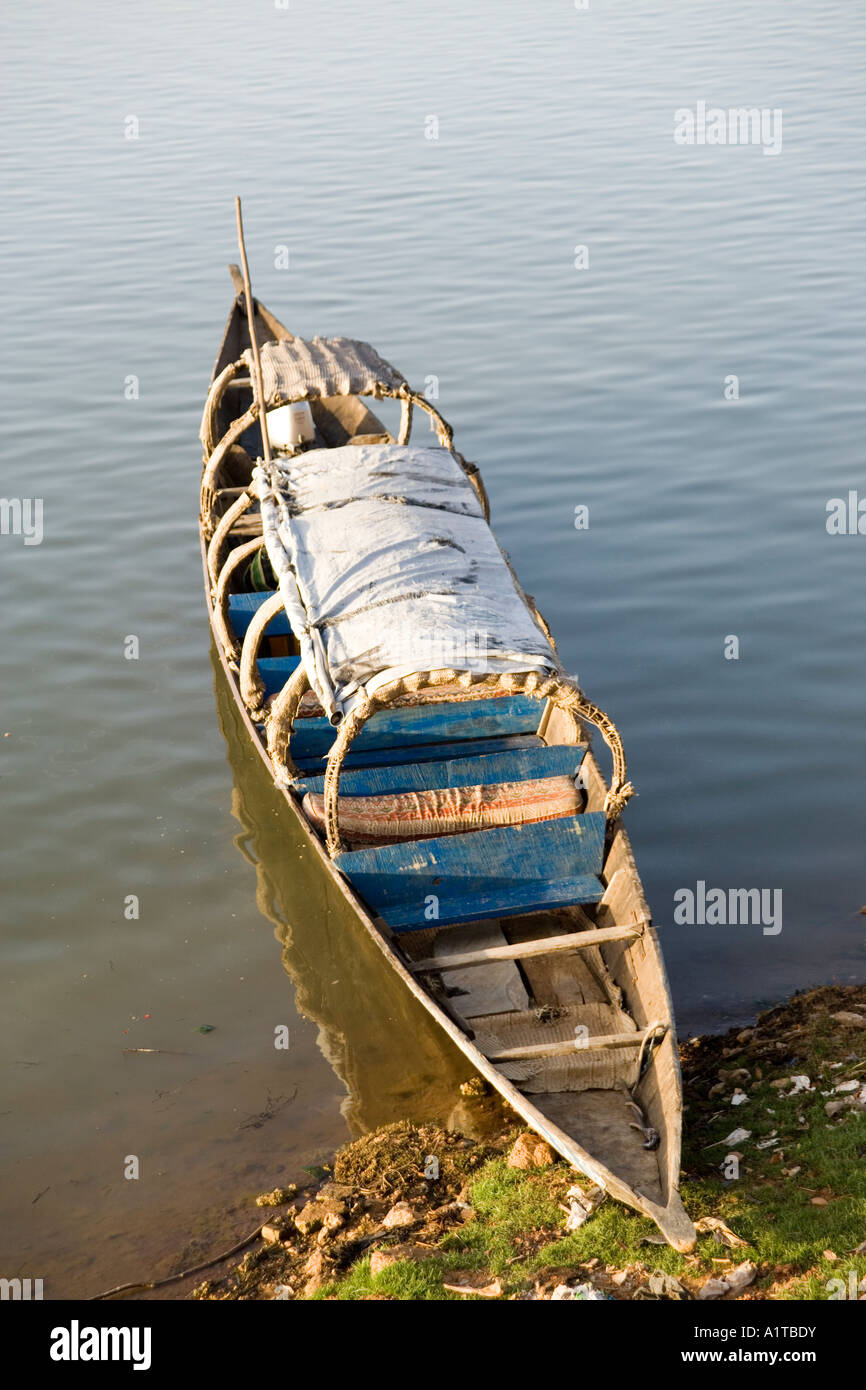 Pirogue on the Niger river at Segou, Mali, West Africa Stock Photo - Alamy
