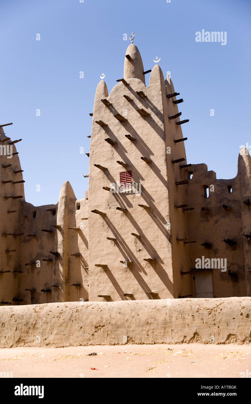 The mosque in San Mali West Africa Stock Photo - Alamy