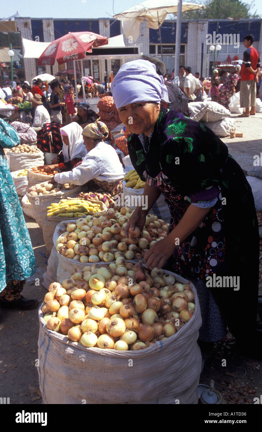 Uzbek woman selling her produce at the bazar, Samarkand, Uzbekistan ...