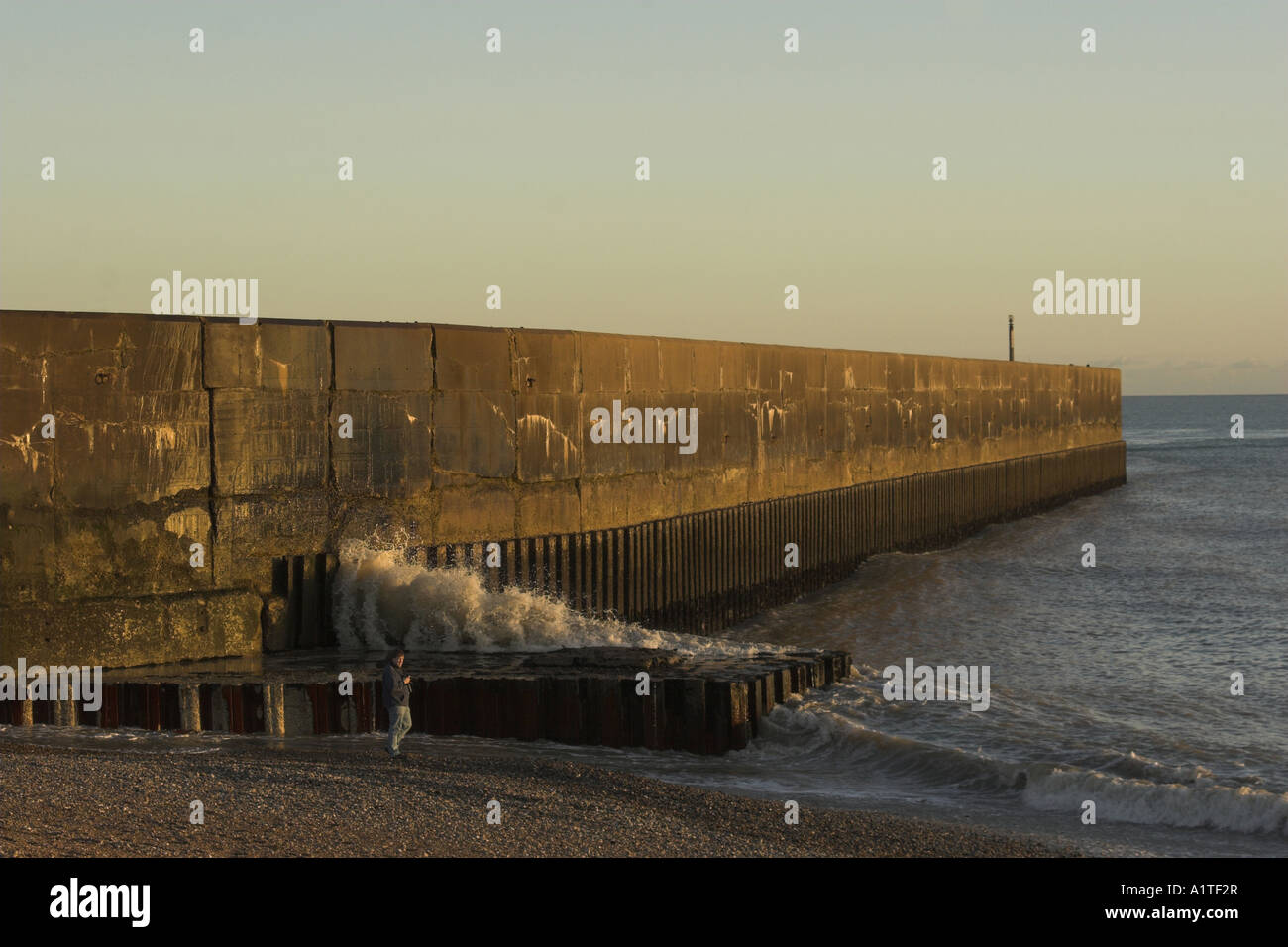 Shoreham Harbour Arm / Sea Defence - Shoreham-by-Sea, West, Sussex ...