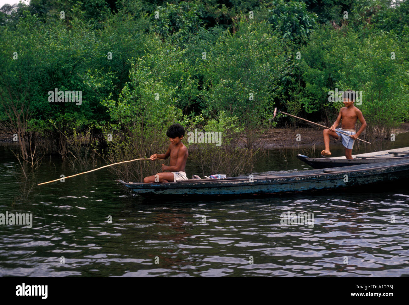 Brazilian boys fishing hi-res stock photography and images - Alamy
