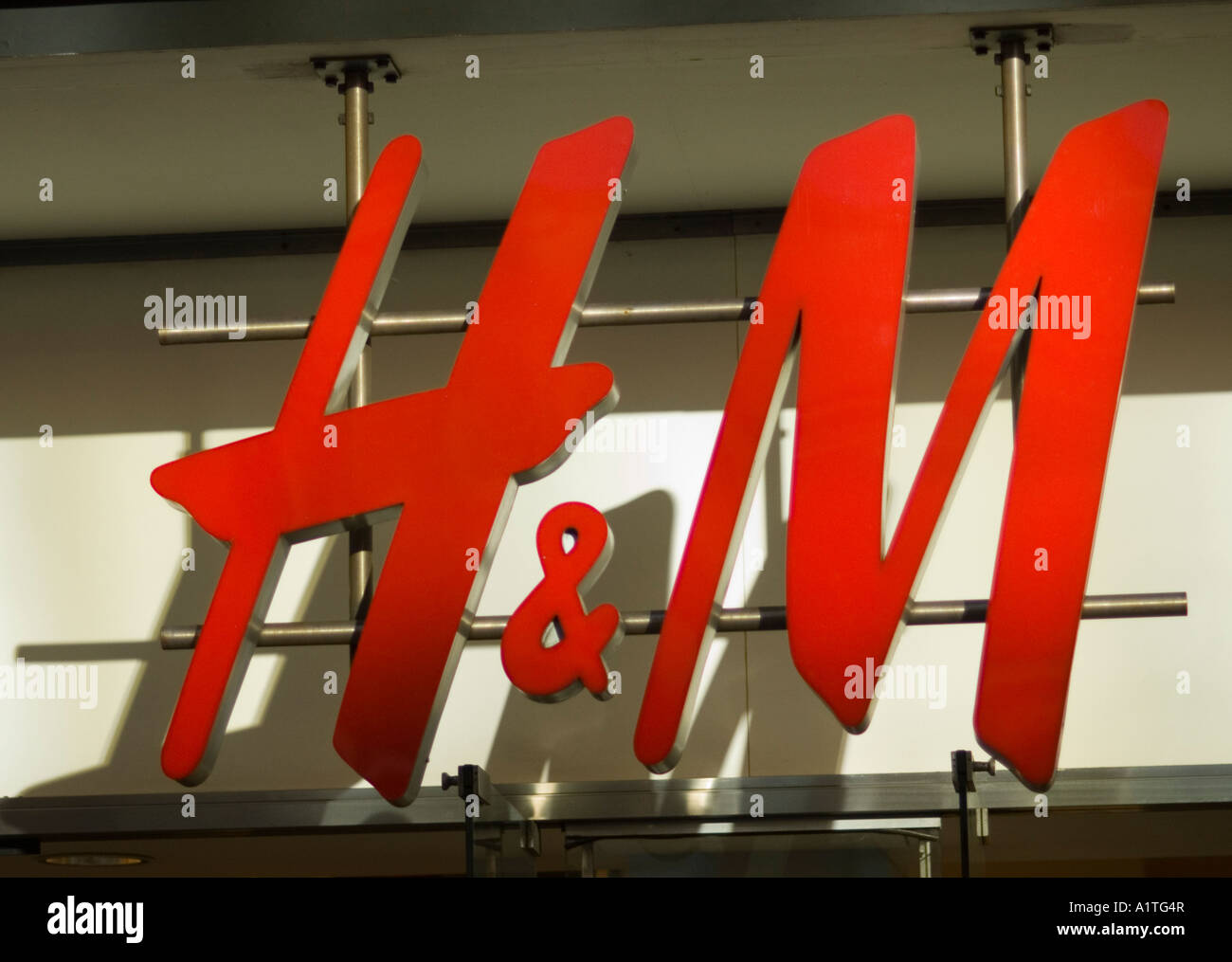 H and M London England Stock Photo - Alamy