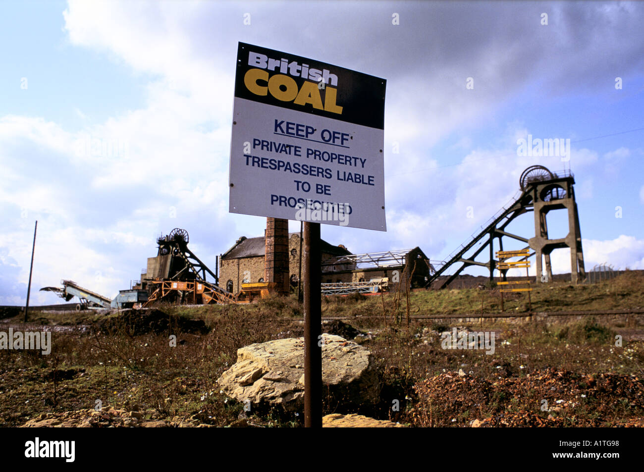 Closed pit hi-res stock photography and images - Alamy