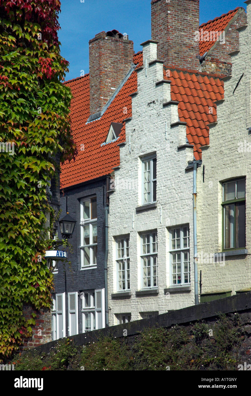 Dutch gable end hi-res stock photography and images - Alamy