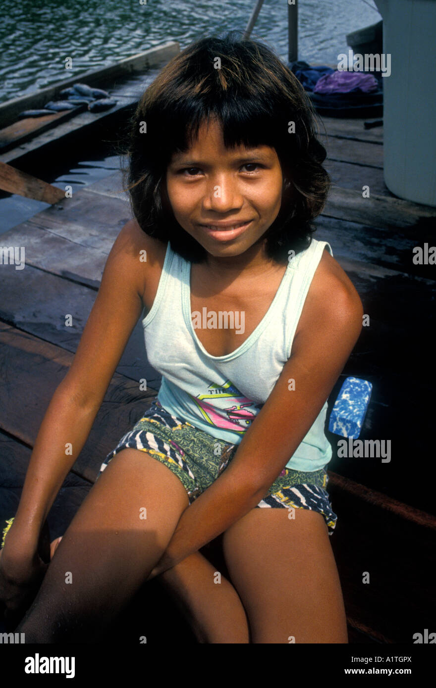 1, one, Brazilian girl, Brazilian, girl, child, eye contact, front view ...