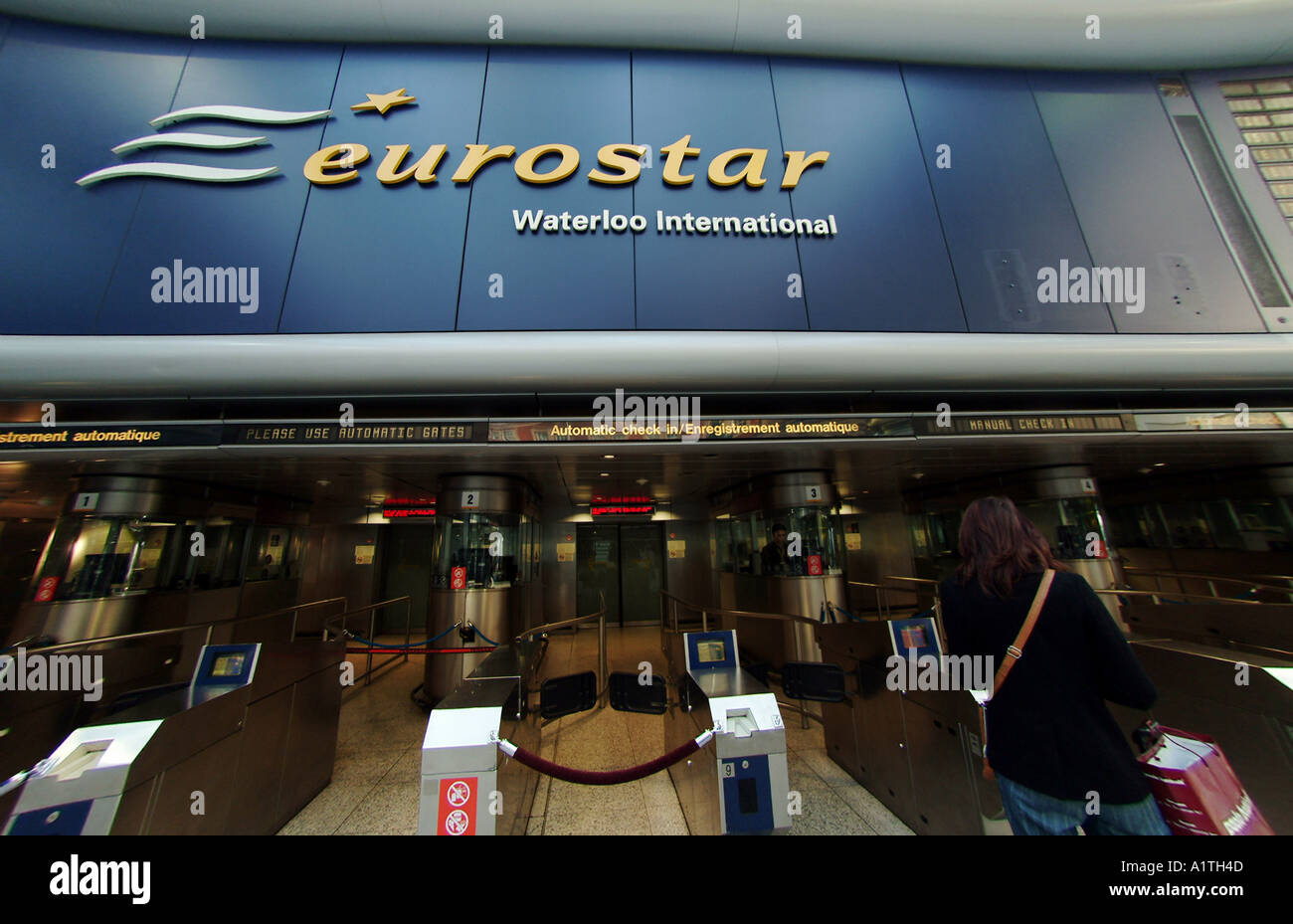 eurostar waterloo international station wideangle eurostar terminal ...