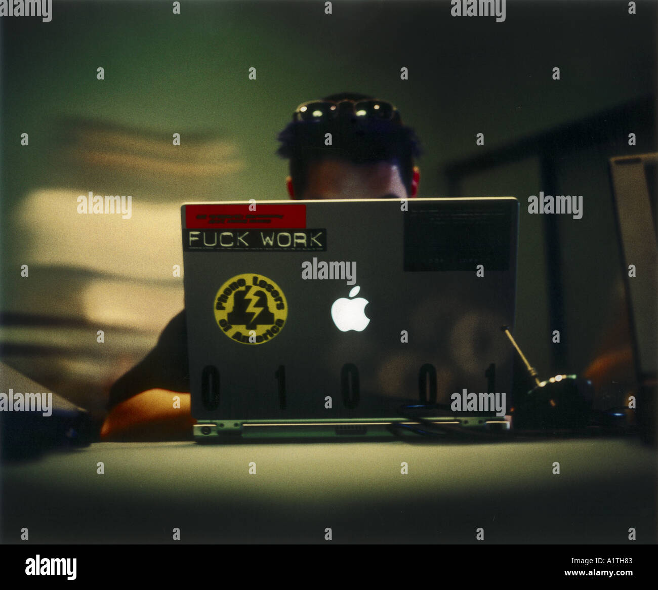 HACKIN USA HACKER CONVENTION DEF CON 2001 LAS VEGAS HACKERS FROM AROUND ...