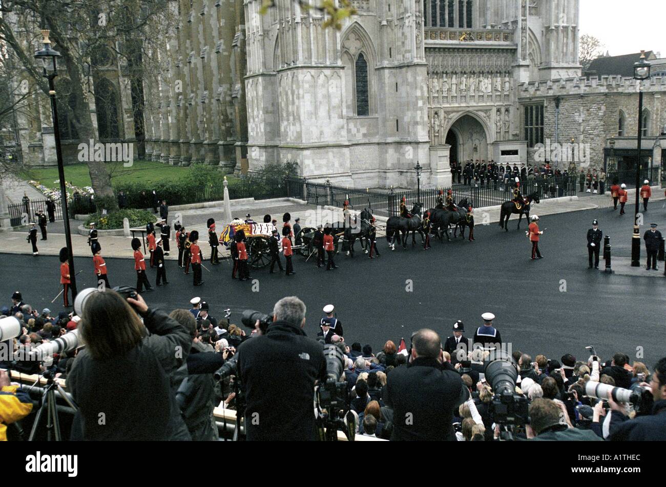 Queen Mother s Funeral 9th April 2002 The funeral cortege approaches ...