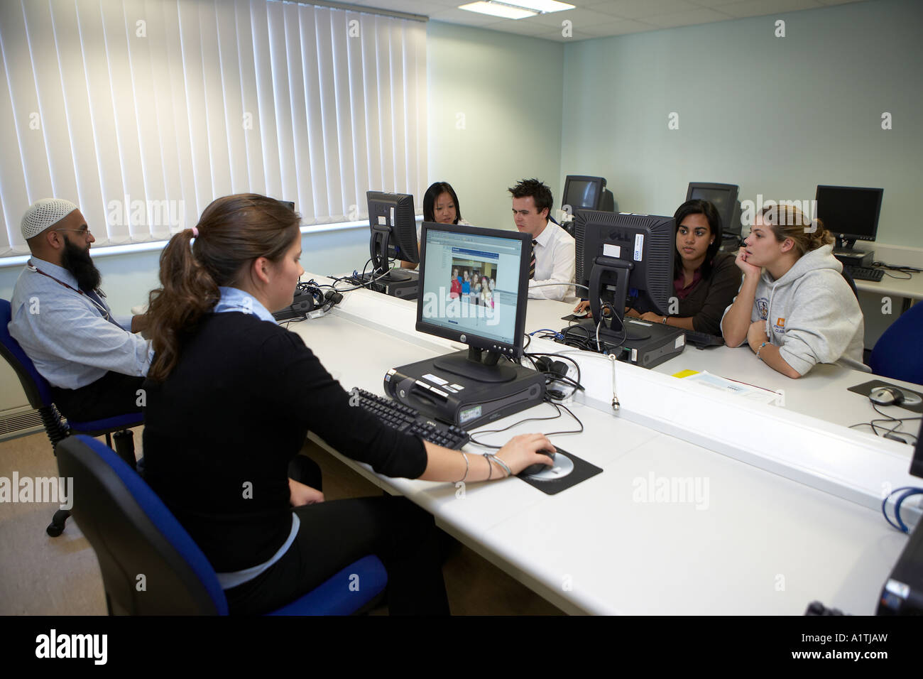 Muslim girls training hi-res stock photography and images - Alamy