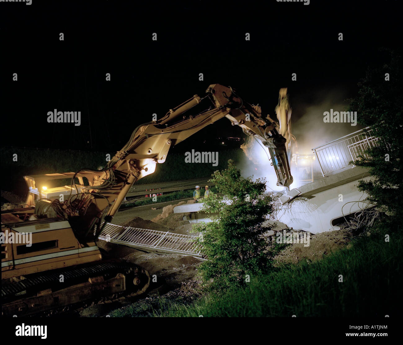 Demolition at night hi-res stock photography and images - Alamy