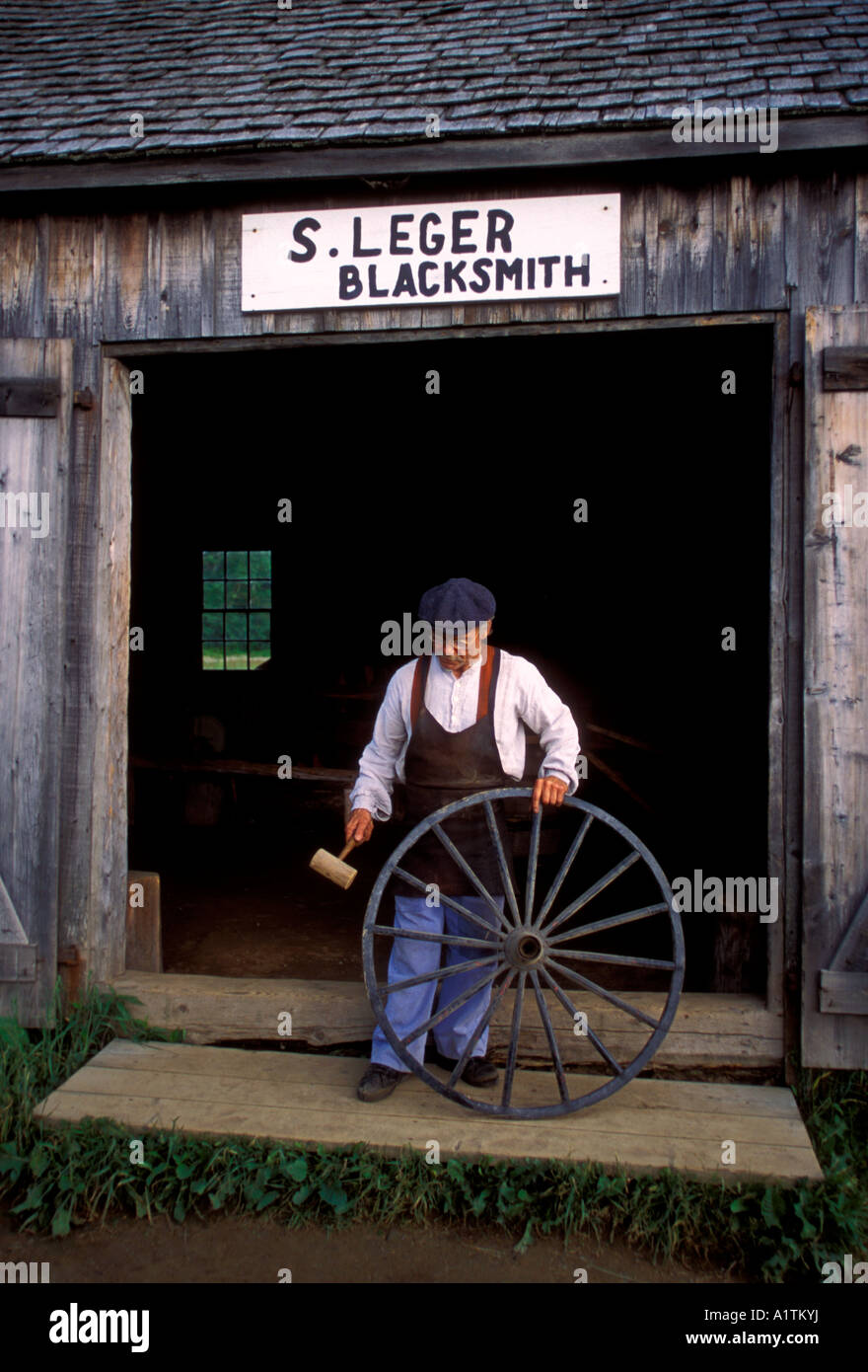 Blacksmith 1800s hi-res stock photography and images - Alamy