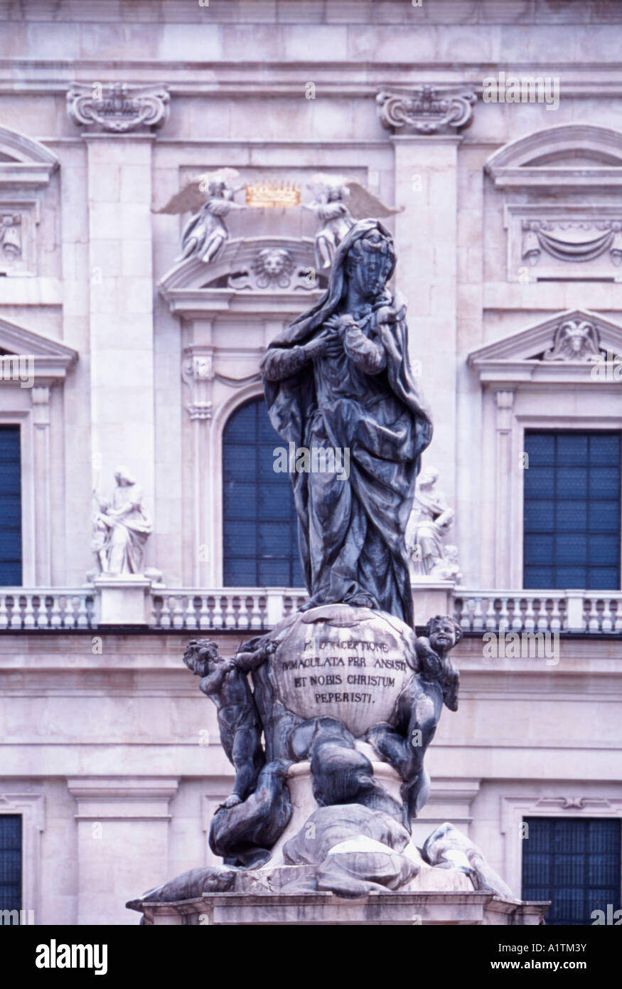 Statue Salzburg Austria Stock Photo - Alamy