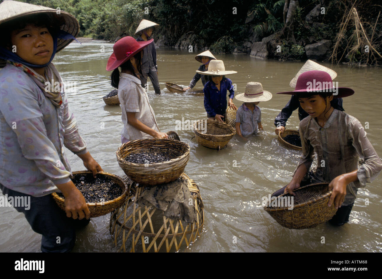 Pan pan girls hi-res stock photography and images - Alamy