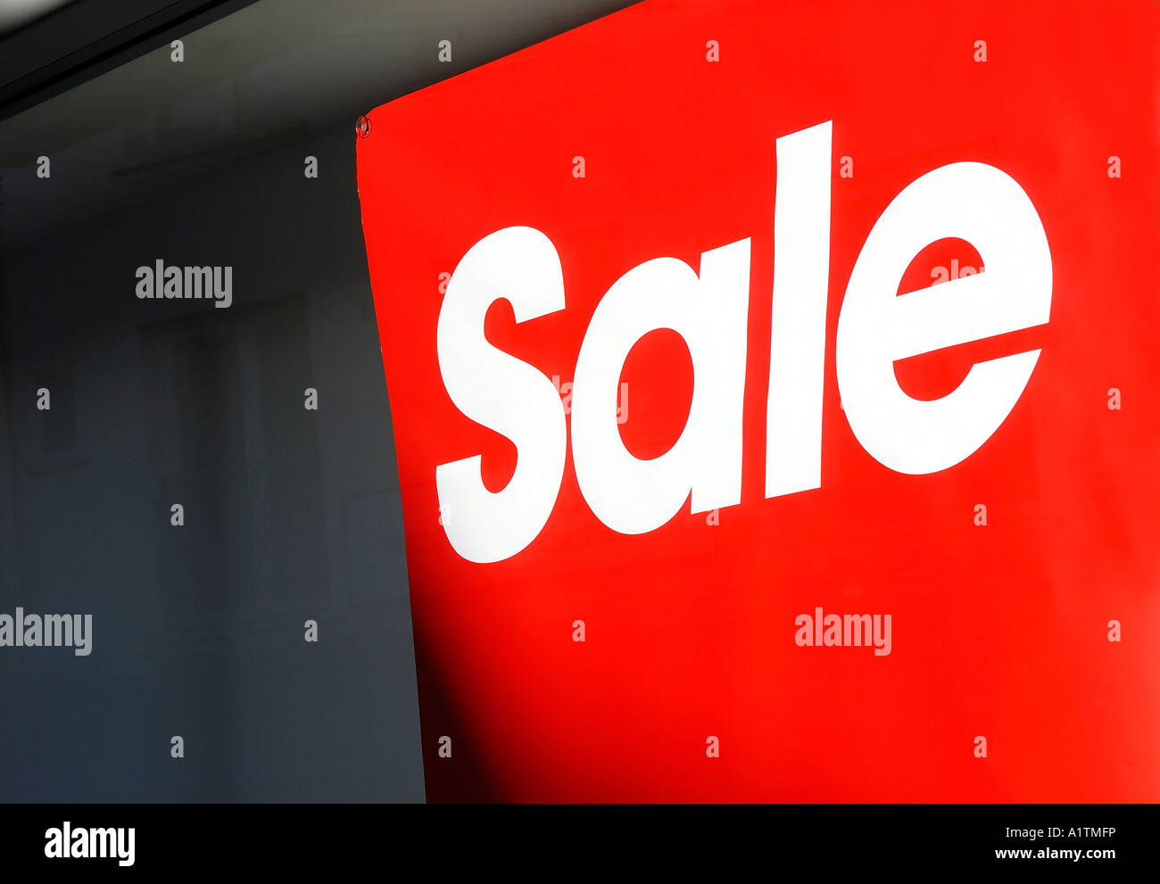 shop sale sign, london, england Stock Photo - Alamy
