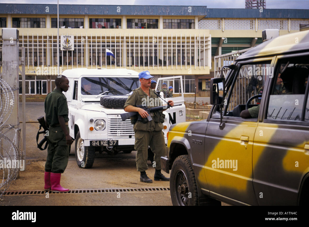 Rwandan army hi-res stock photography and images - Alamy