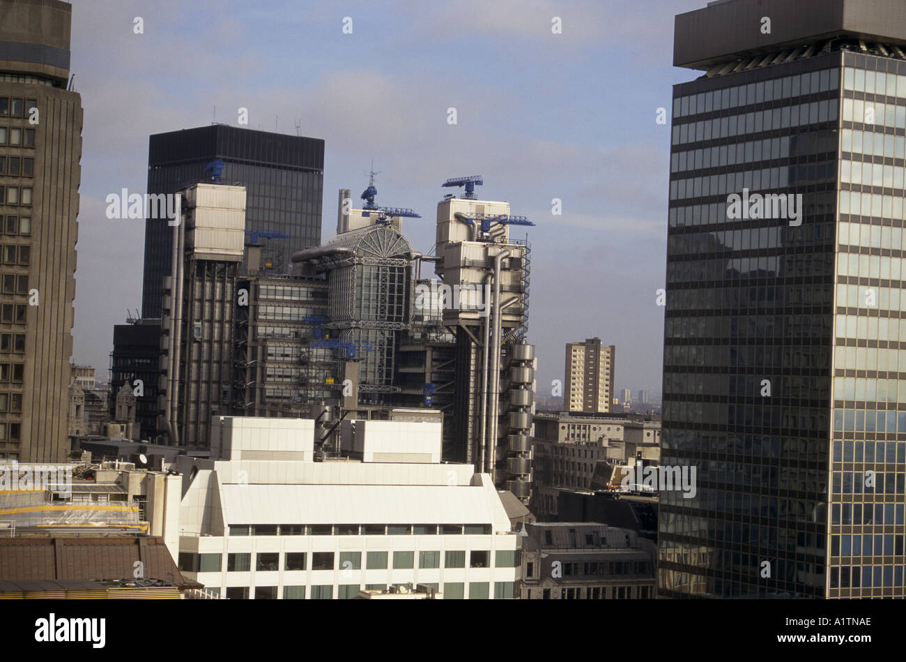 Building construction 1995 hi-res stock photography and images - Alamy