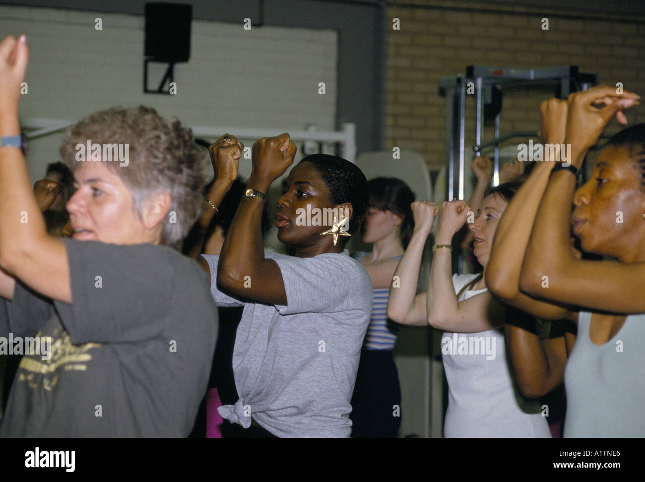 Keep fit class hi-res stock photography and images - Alamy