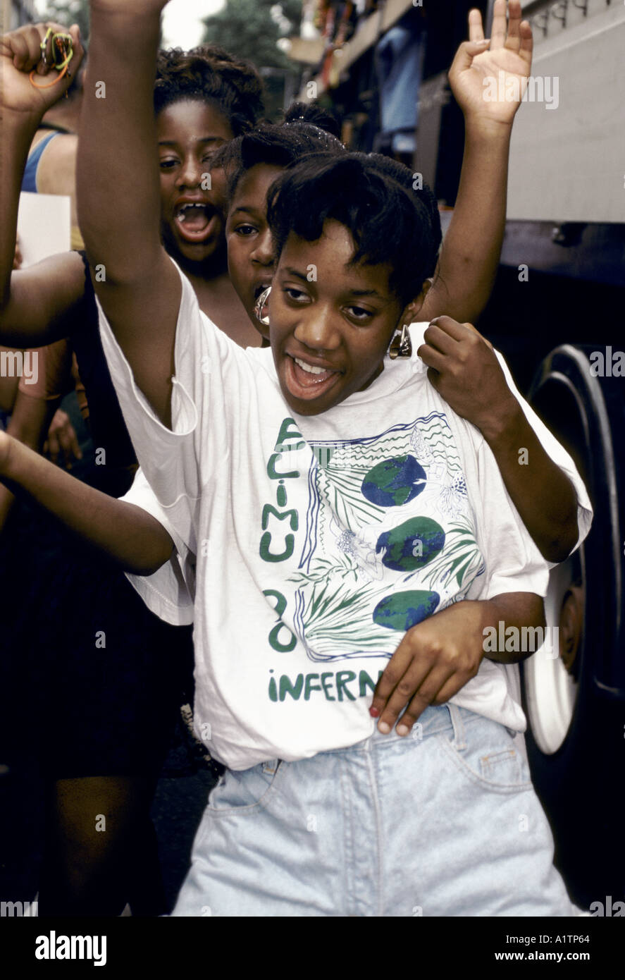 TEENAGE BLACK GIRLS DANCING NOTTING HILL CARNIVAL AUGUST LONDON 1990 ...