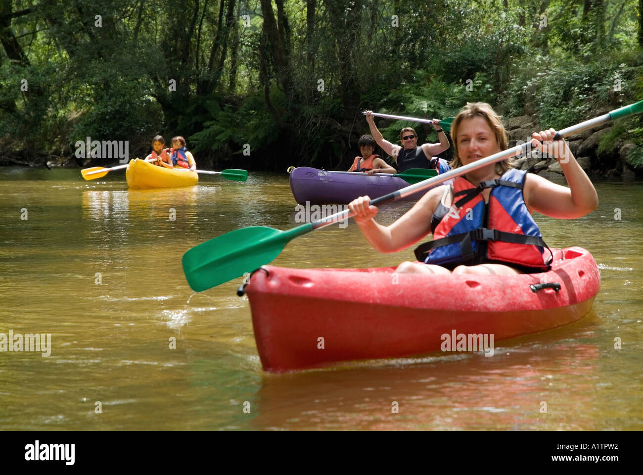 Woman Canoeing Stock Photos & Woman Canoeing Stock Images - Alamy