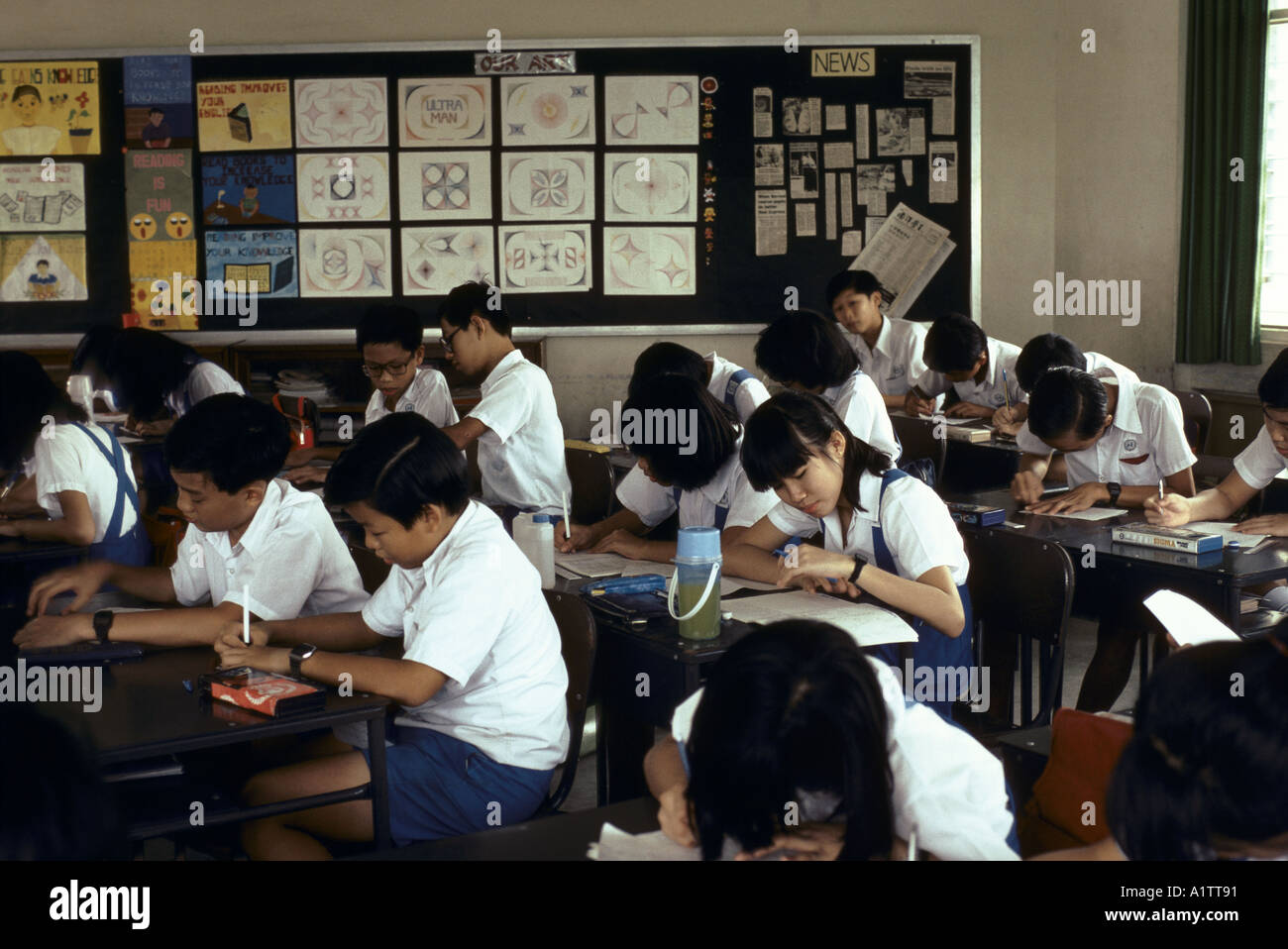 Singapore classroom hi-res stock photography and images - Alamy