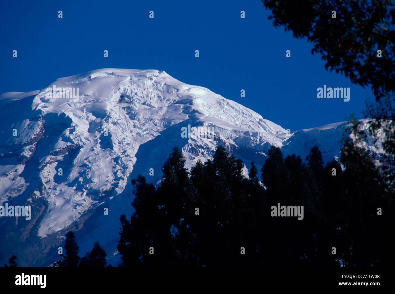 Ecuador chimborazo summit hi-res stock photography and images - Alamy