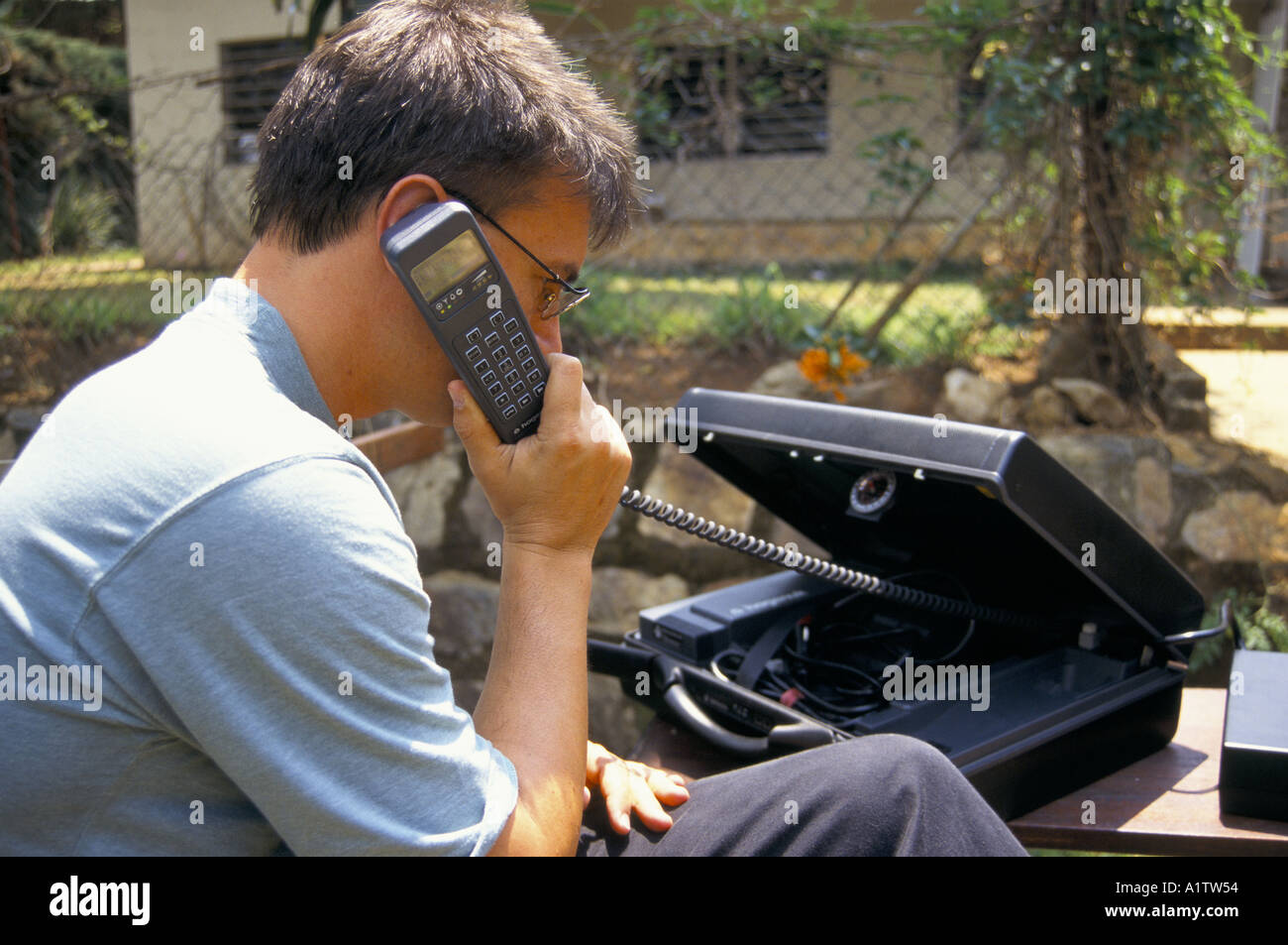 Mobile phone 1994 hi-res stock photography and images - Alamy
