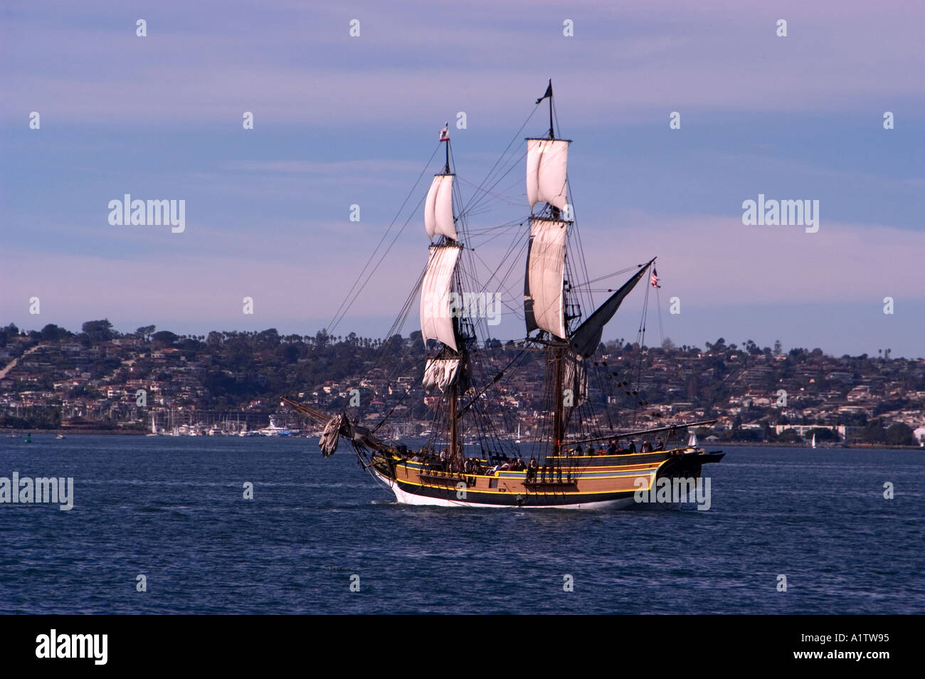 Tall ship lady washington sails hi-res stock photography and images - Alamy