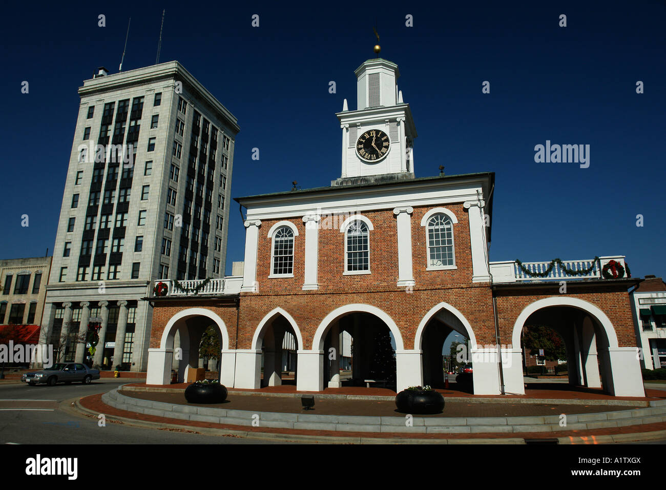 Fayetteville north carolina downtown hi-res stock photography and ...