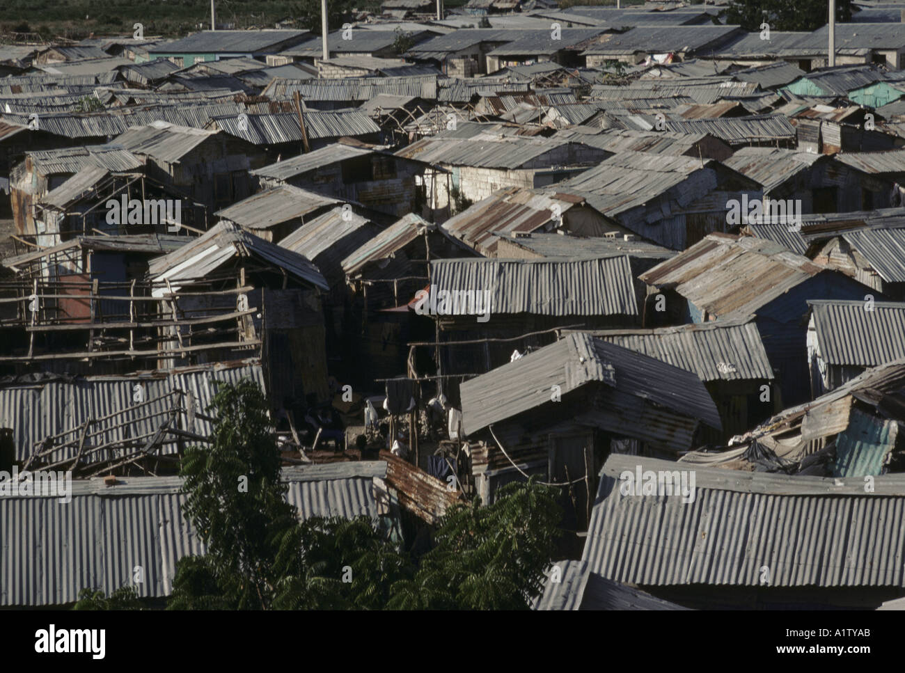 HAITI SHANTY TOWN aerial view of ROOVES Stock Photo - Alamy