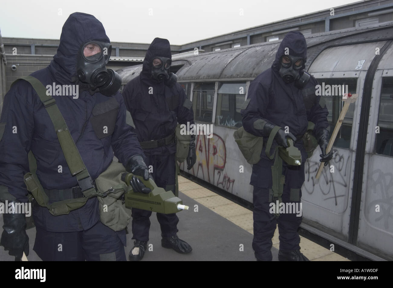 3388 UK Police CBRN Training Chemical Biological Nuclear Photos taken ...