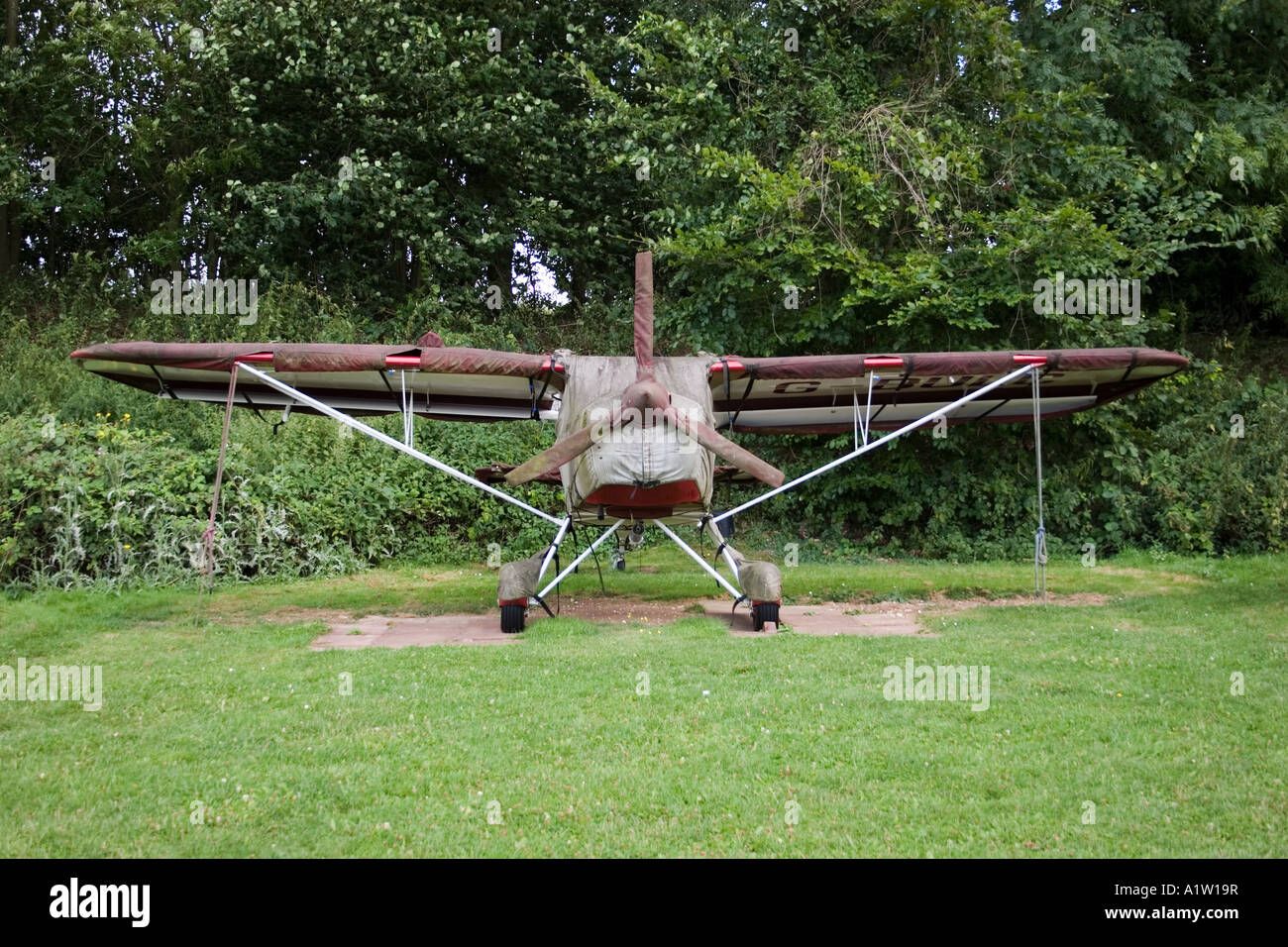 Landing gear strut hi-res stock photography and images - Alamy