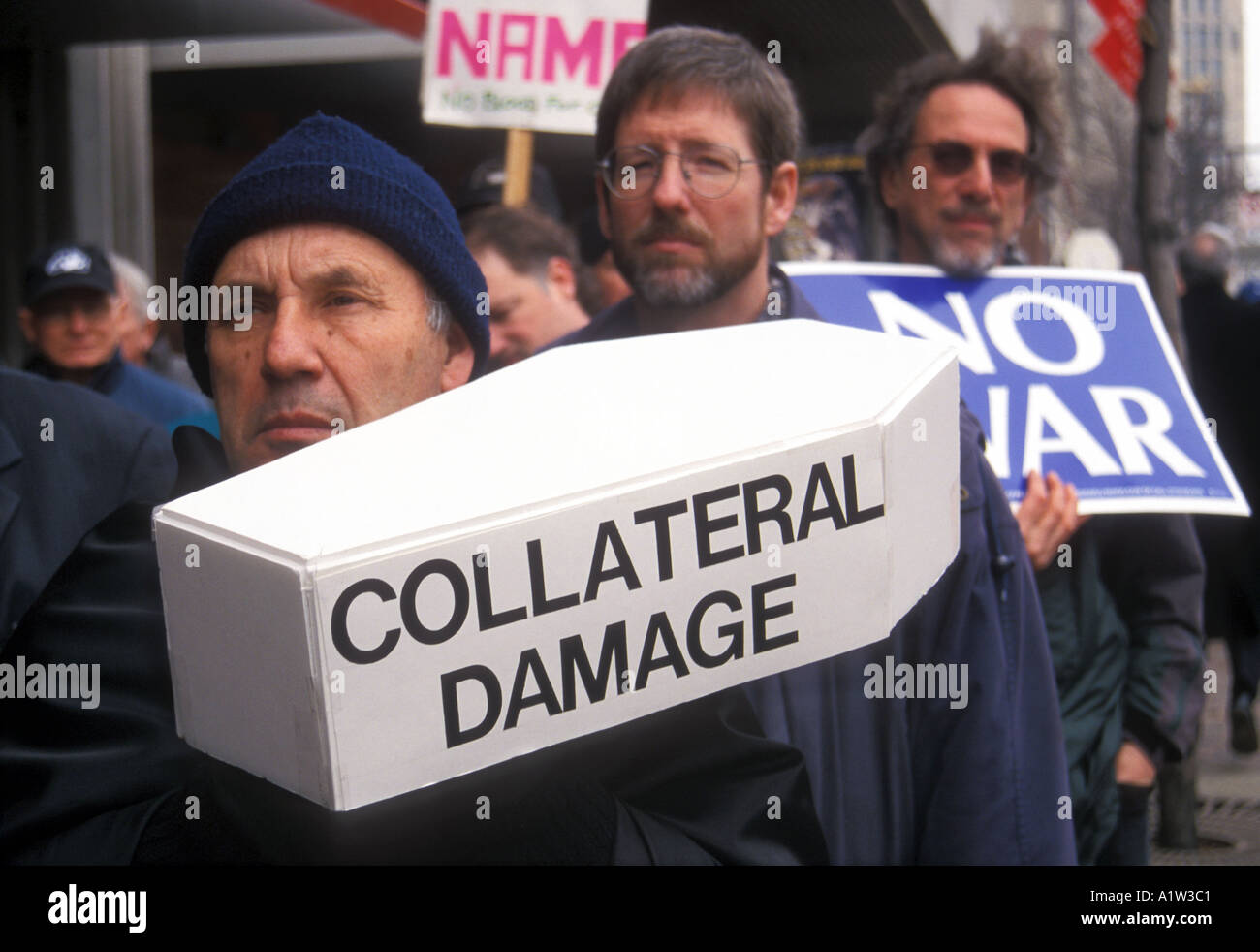 Detroit residents protest war in Iraq Stock Photo - Alamy