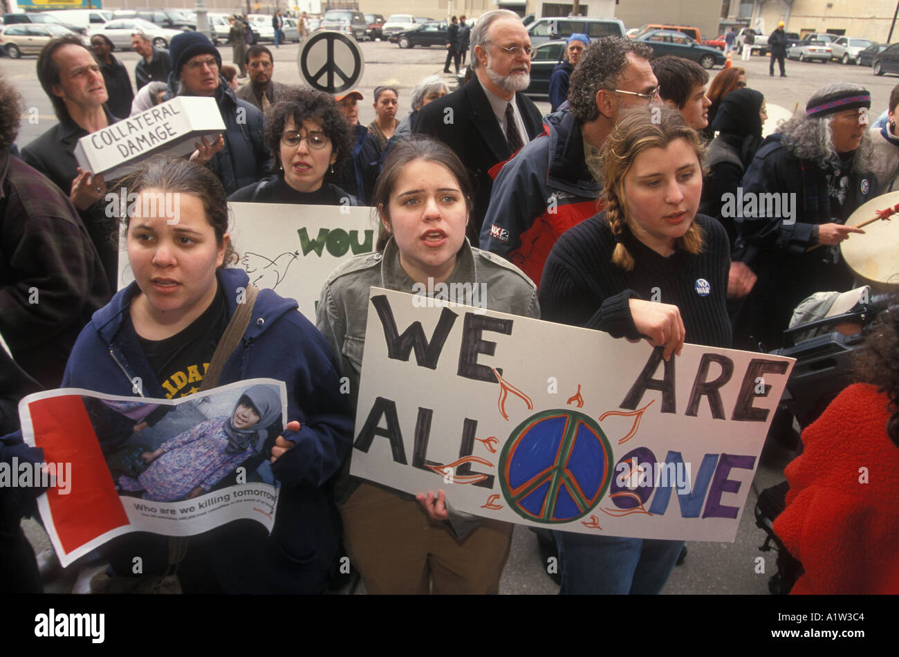 Iraq war protest hi-res stock photography and images - Alamy
