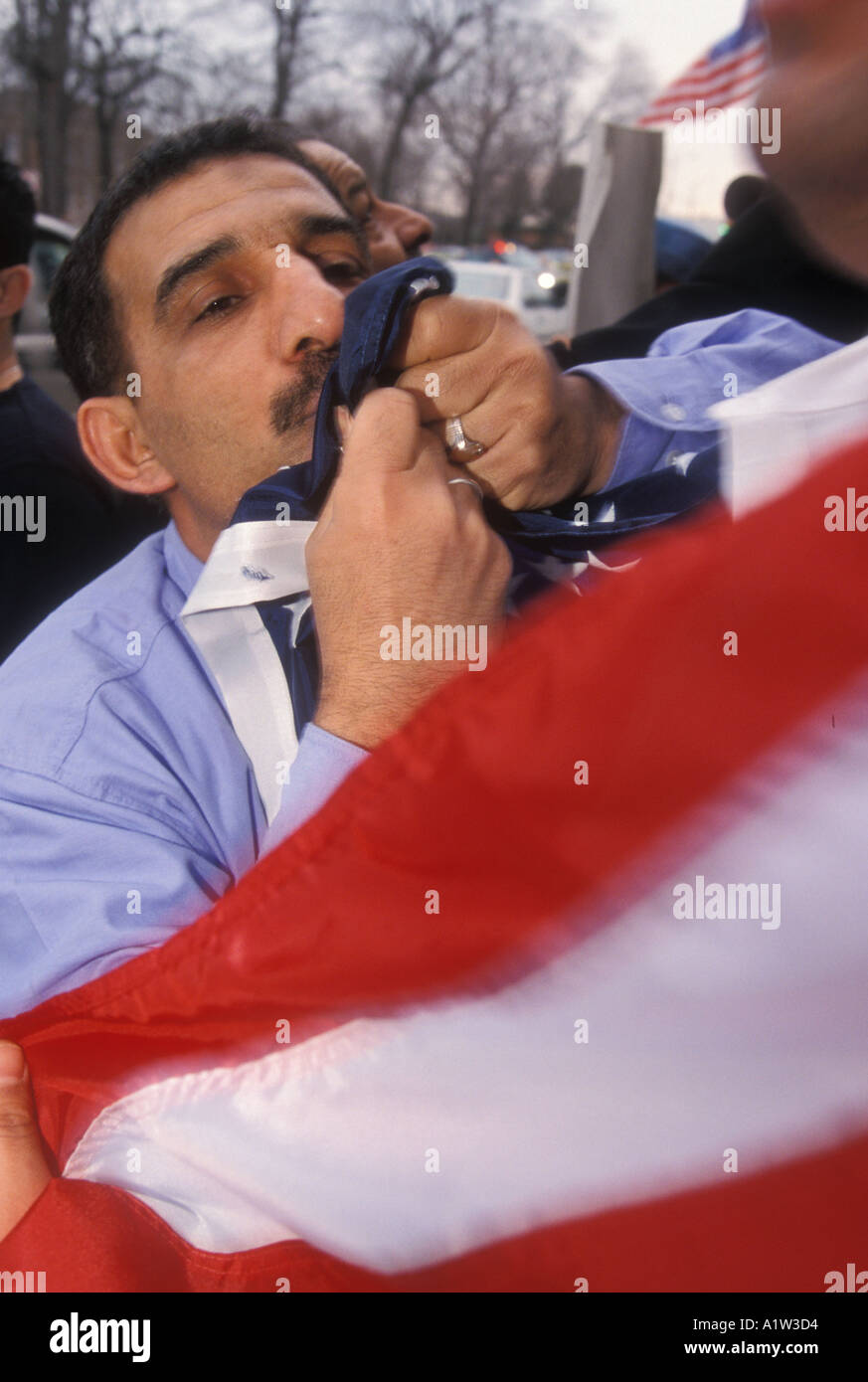Iraqi American celebrates U S war against Saddam Hussein Stock Photo ...