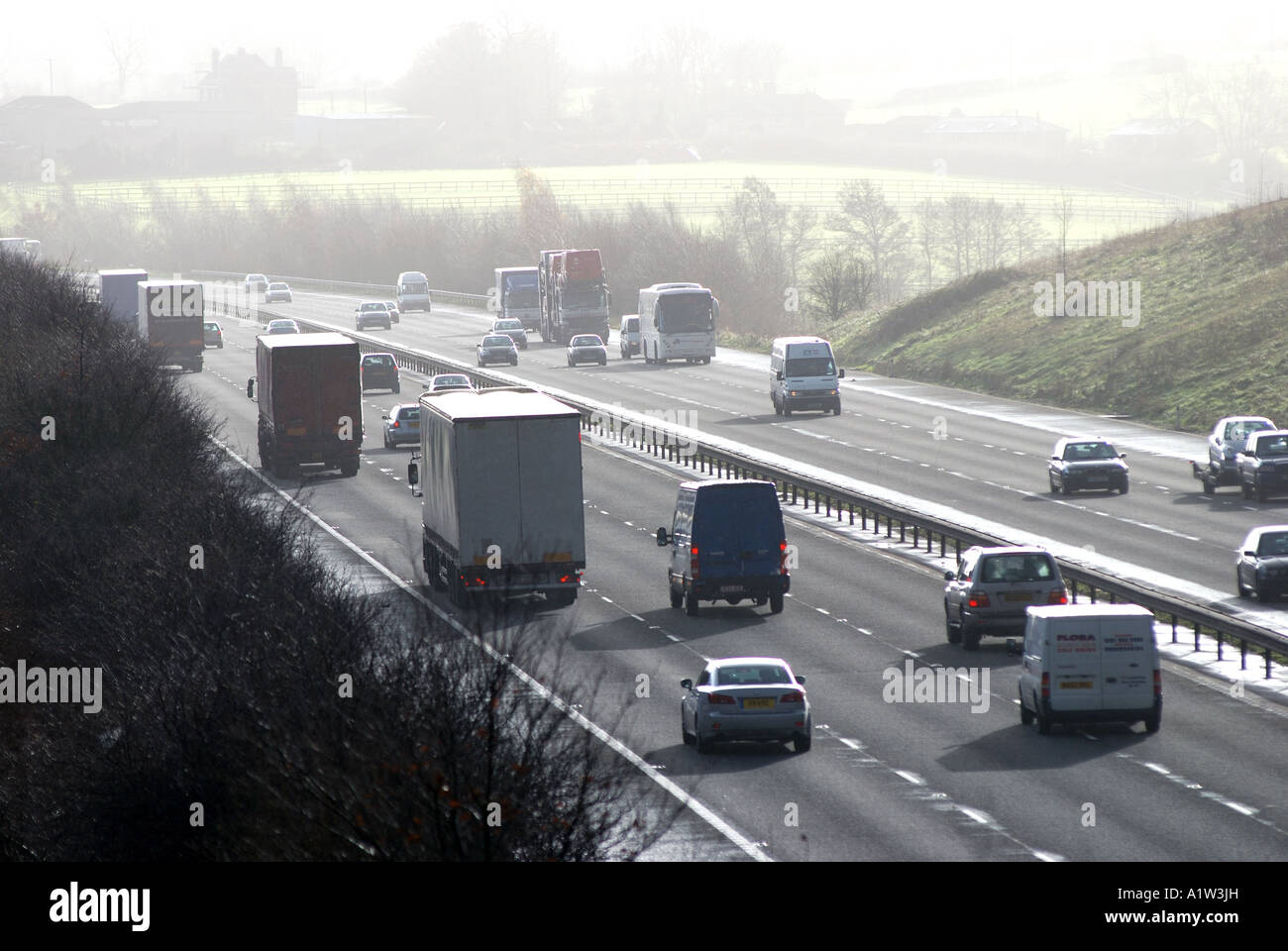 Traffic on M40 motorway, Warwickshire, England, UK Stock Photo - Alamy