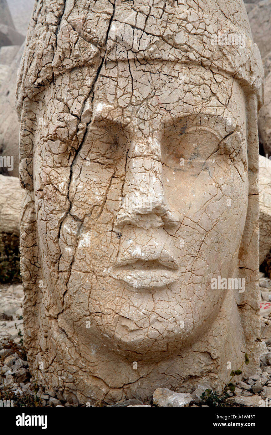 Statue head at Mount Nemrut, Anatolia, Turkey Stock Photo - Alamy