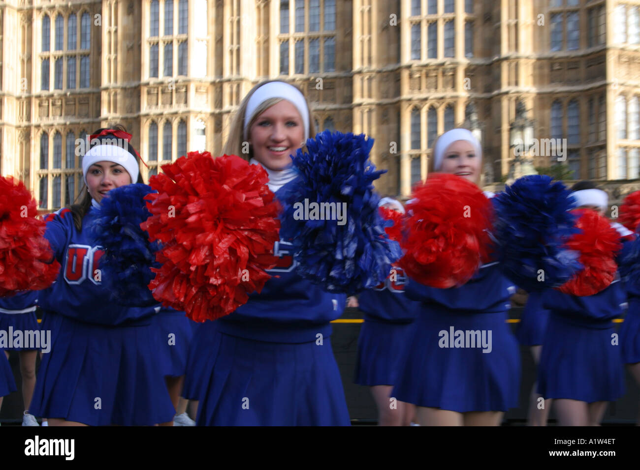 Cheer dance hi-res stock photography and images - Alamy