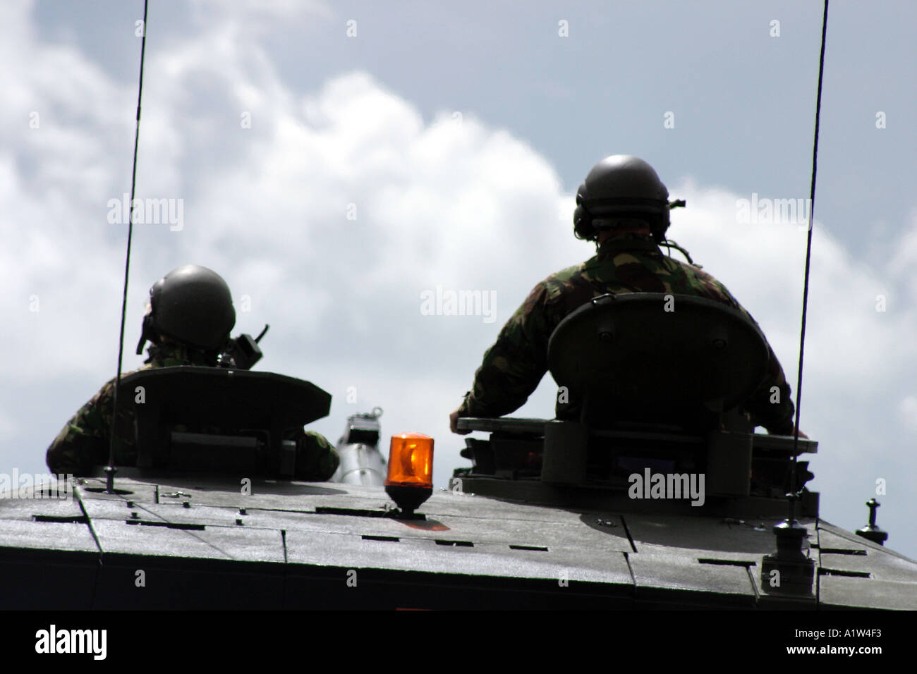 British army challenger two tank hi-res stock photography and images ...