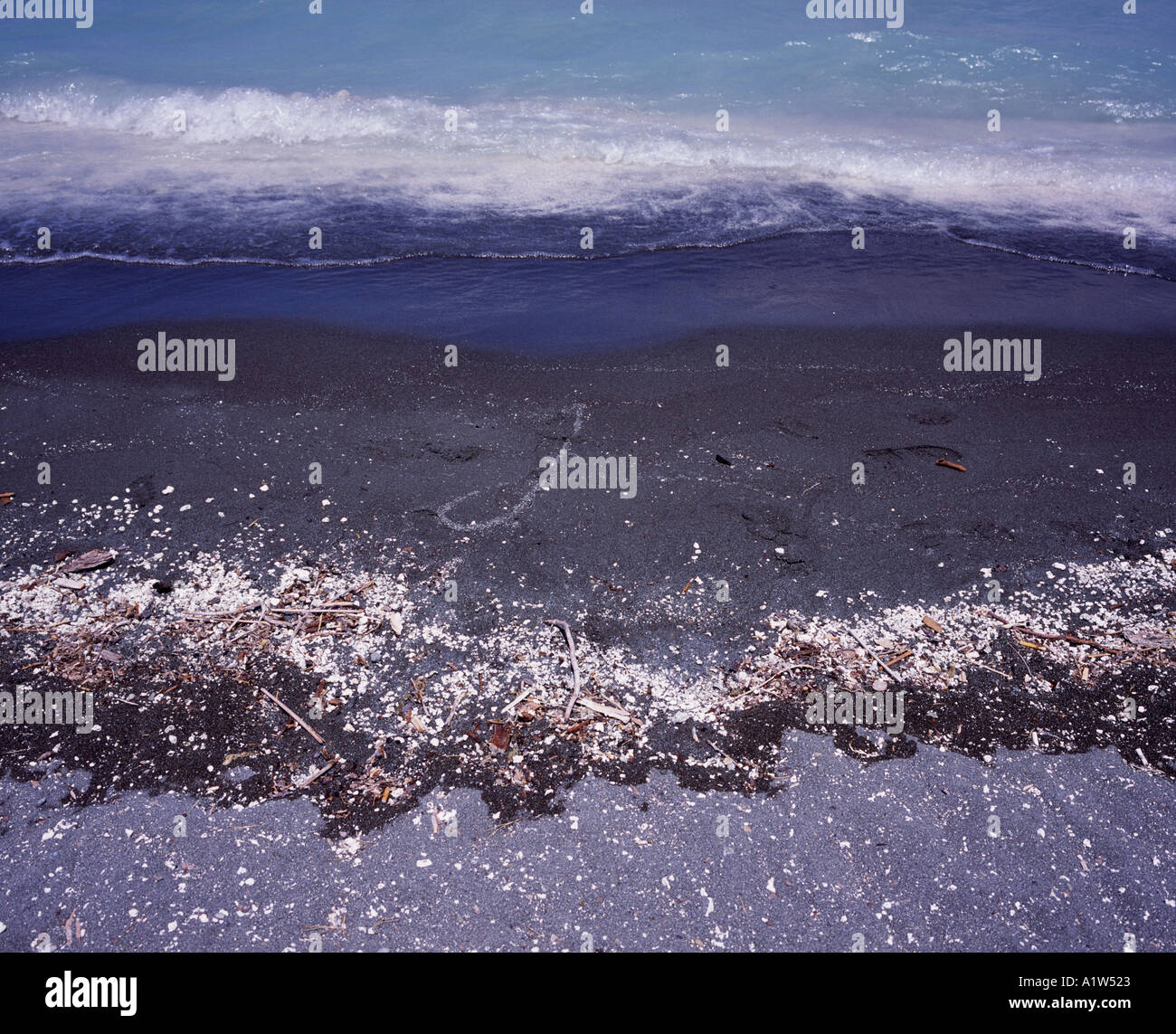 Sand watersedge hi-res stock photography and images - Alamy