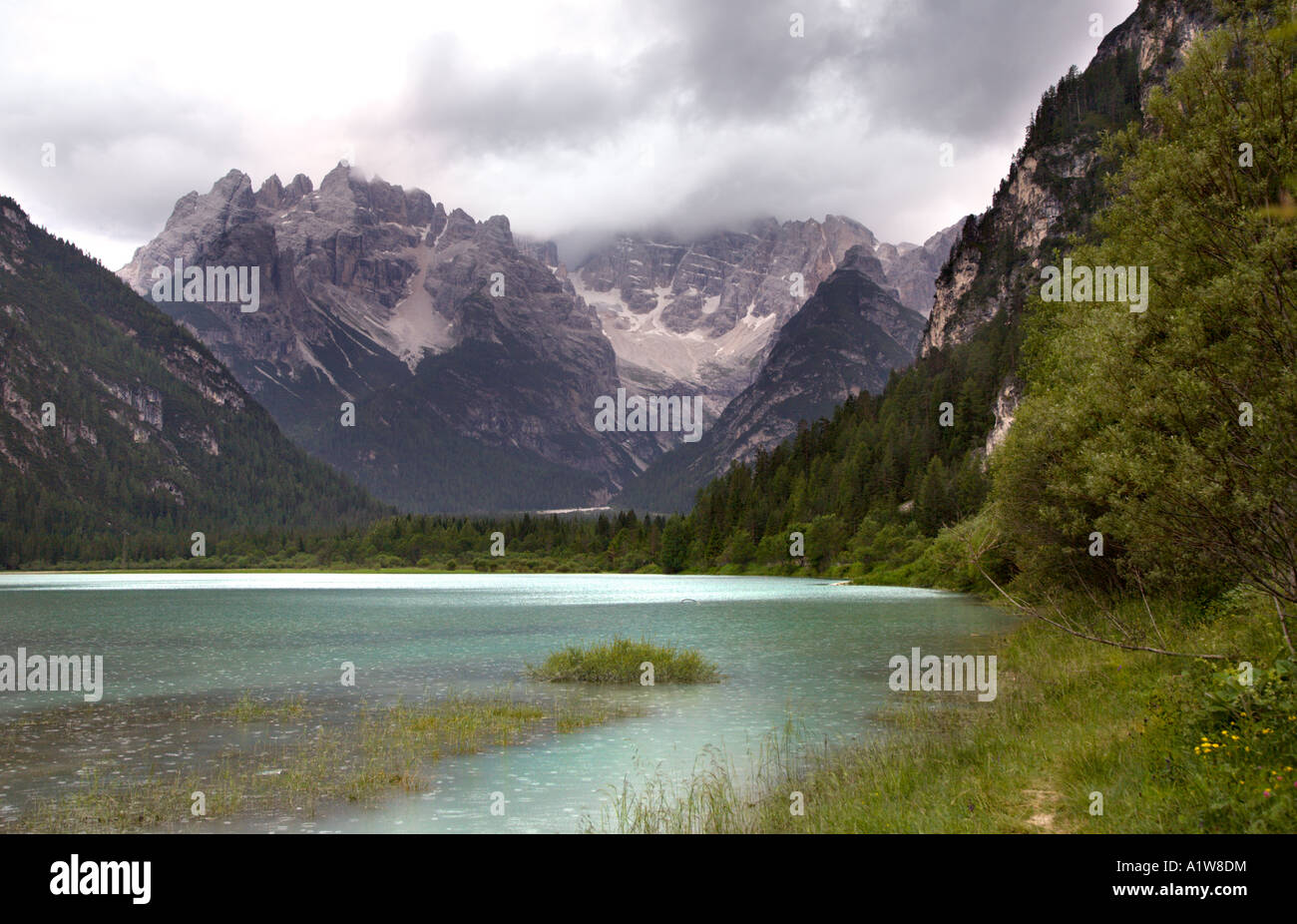 Lago de landro hi-res stock photography and images - Alamy