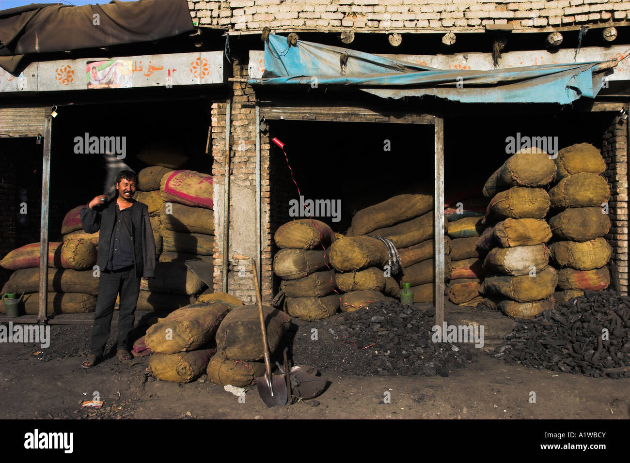 AFGHANISTAN Central Kabul Bazaar Coal shop Stock Photo - Alamy