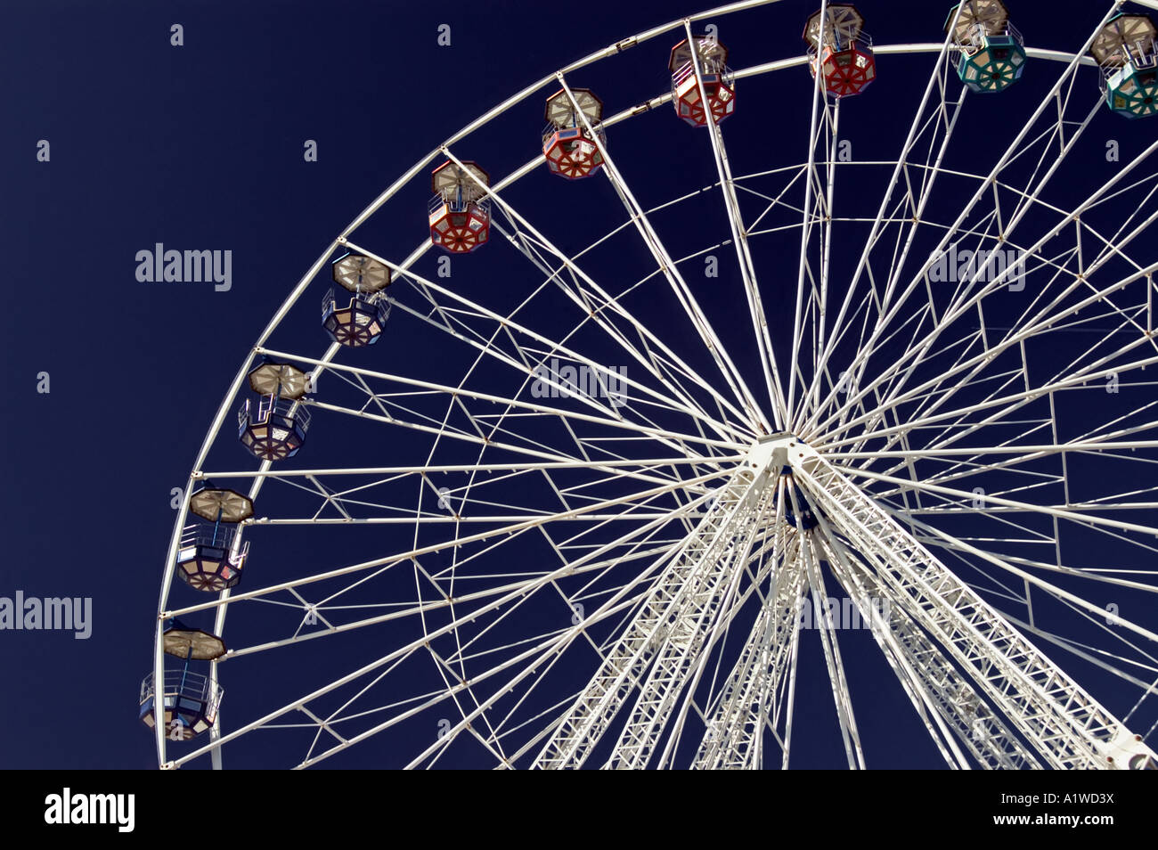 Paris fairground wheel hi-res stock photography and images - Alamy
