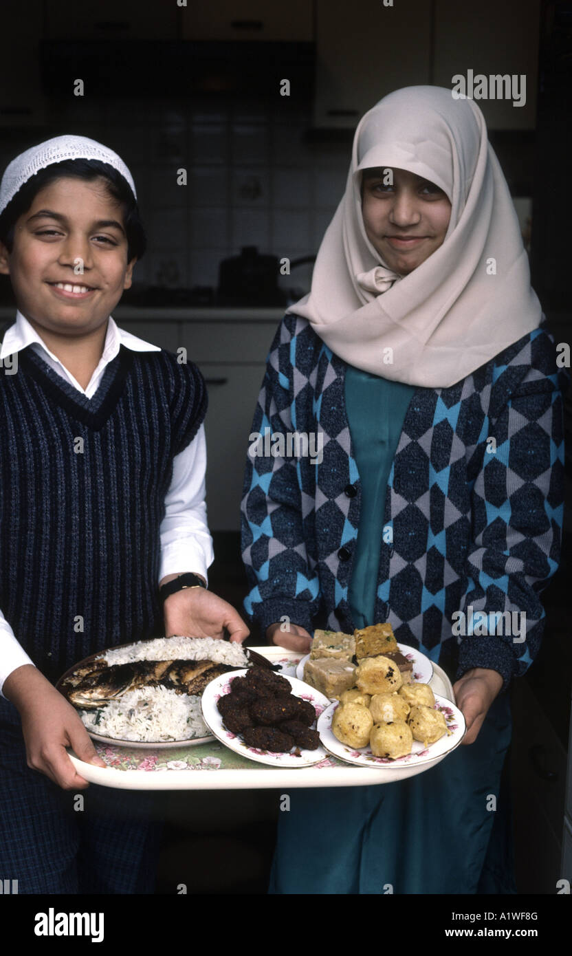 Muslim brother and sister hi-res stock photography and images - Alamy